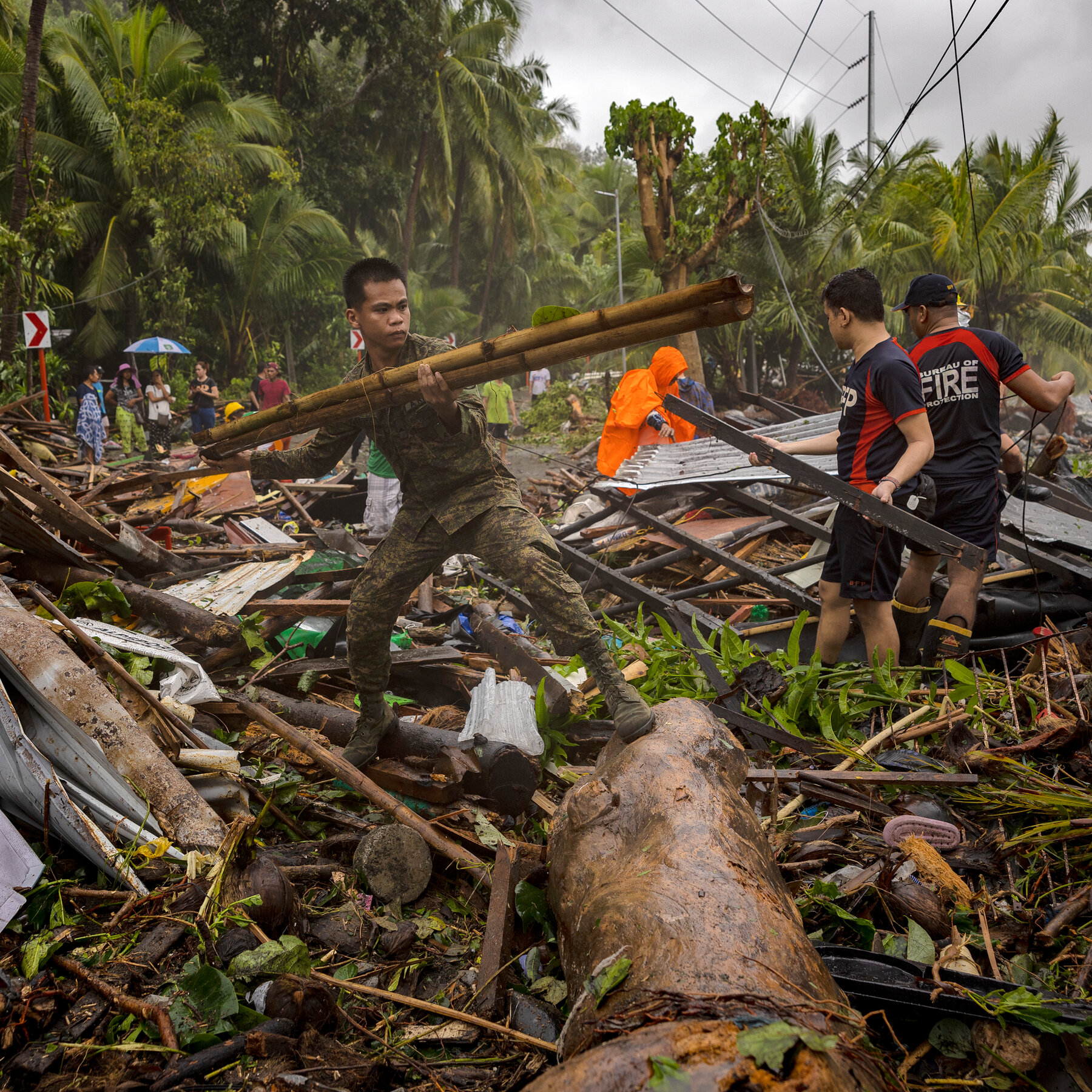 A Million Evacuated as Typhoon Fung-Wong Hit the Philippines - Safe ...